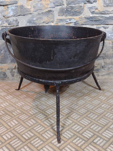 Cauldron On Stand
