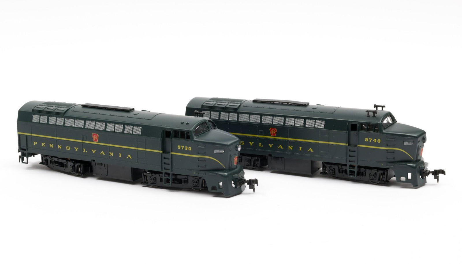 2 HO PRR Roco Powered Diesel Engines - Dec 04, 2022 | Cordier Auctions ...