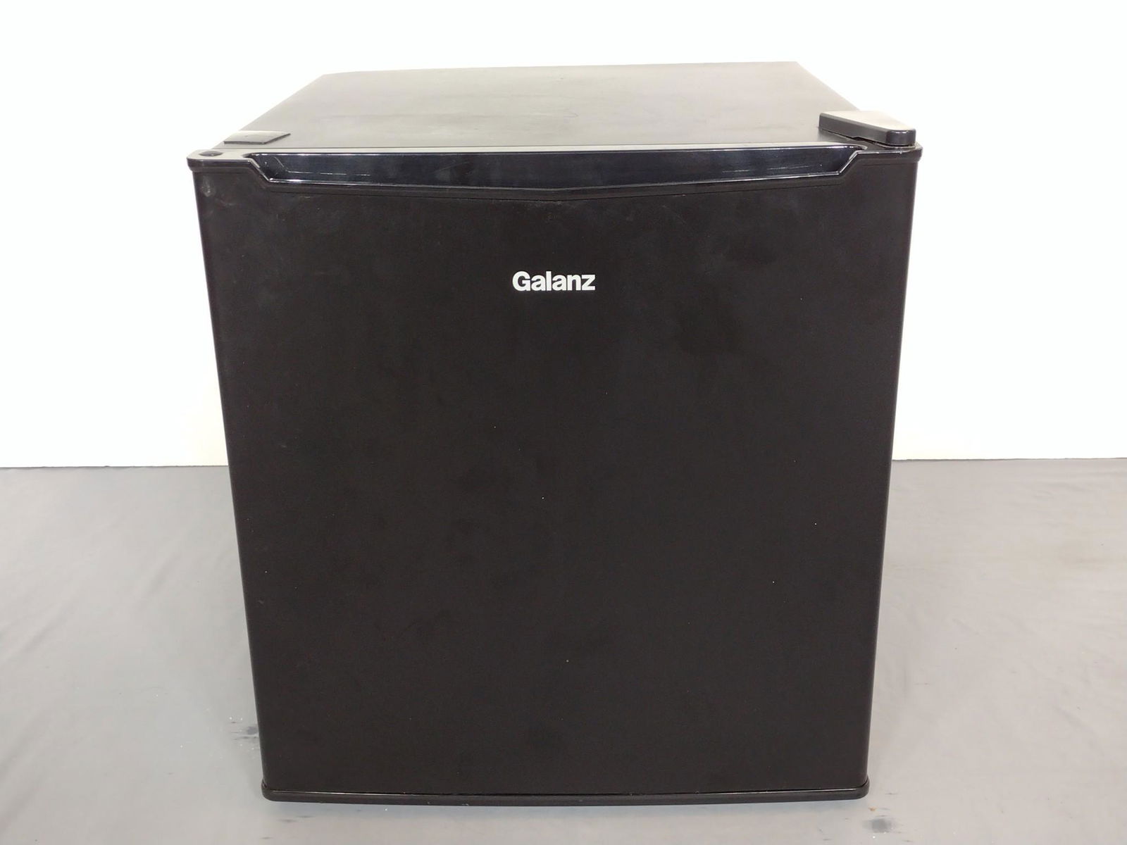 Galanz Mini Fridge