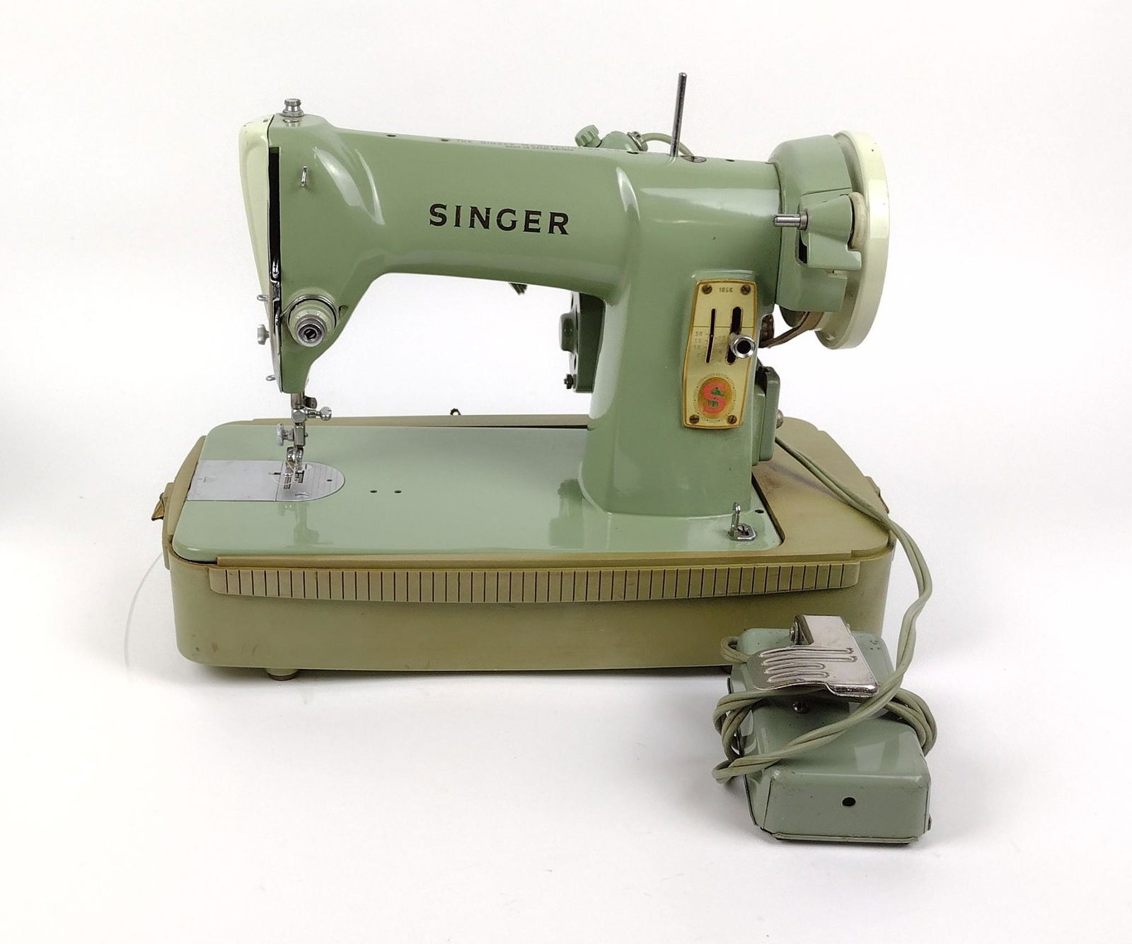 Mid Century Modern Singer Sewing Machine And Case