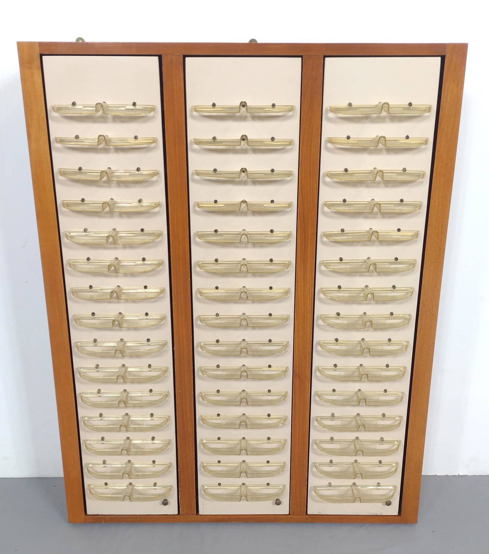 Revolving Eye Glasses Wall Display Auction