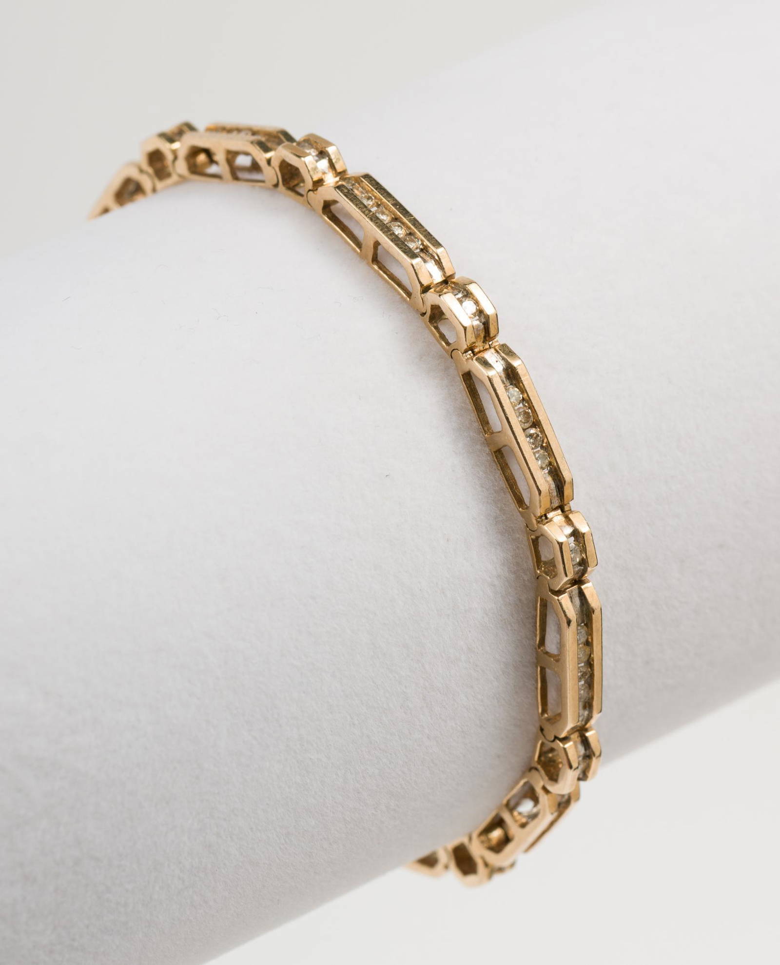 10k Gold Diamond Bracelet Auction