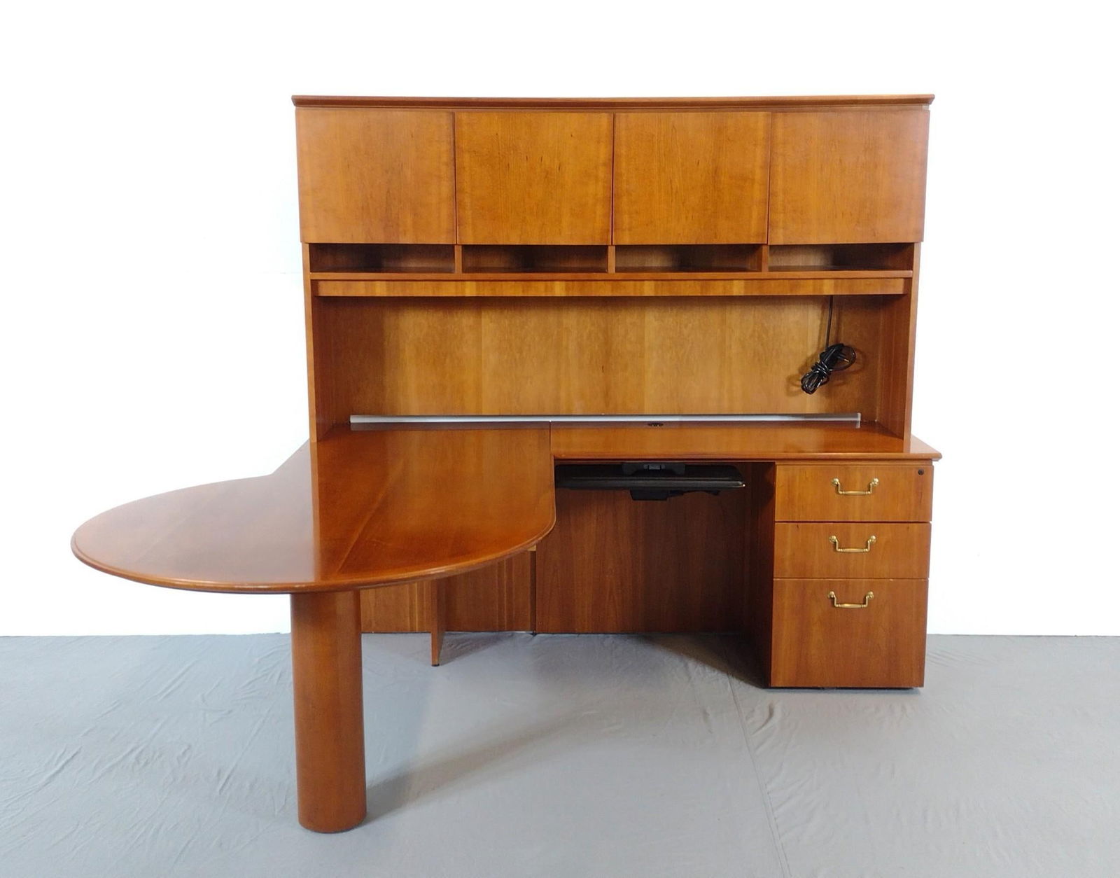 Jofco Mgf Executive Desk