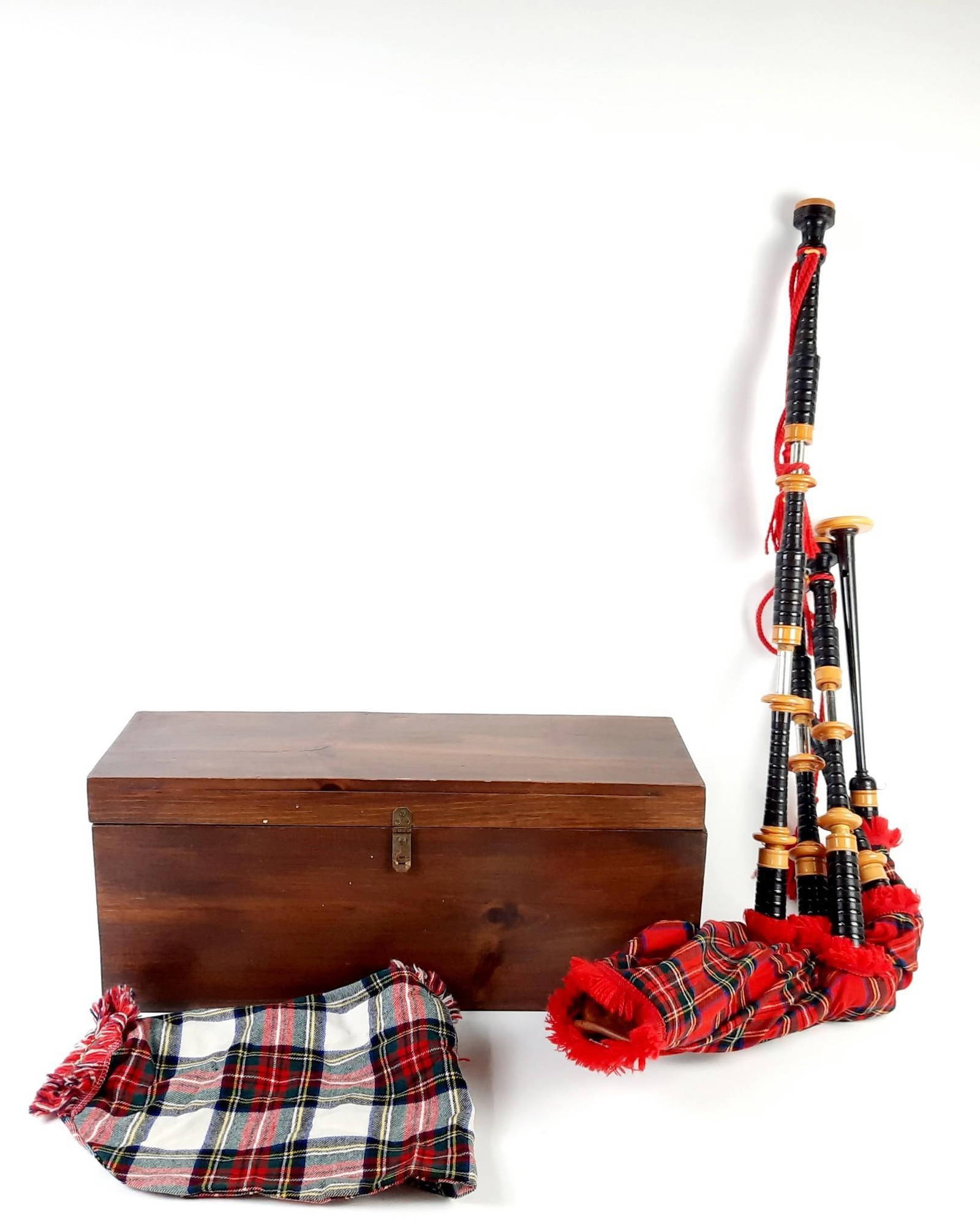 Bagpipes With Wood Case Auction