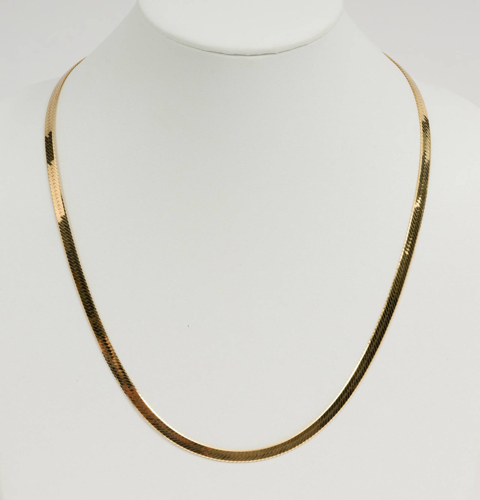 14k Italian Gold Herringbone Necklace Auction