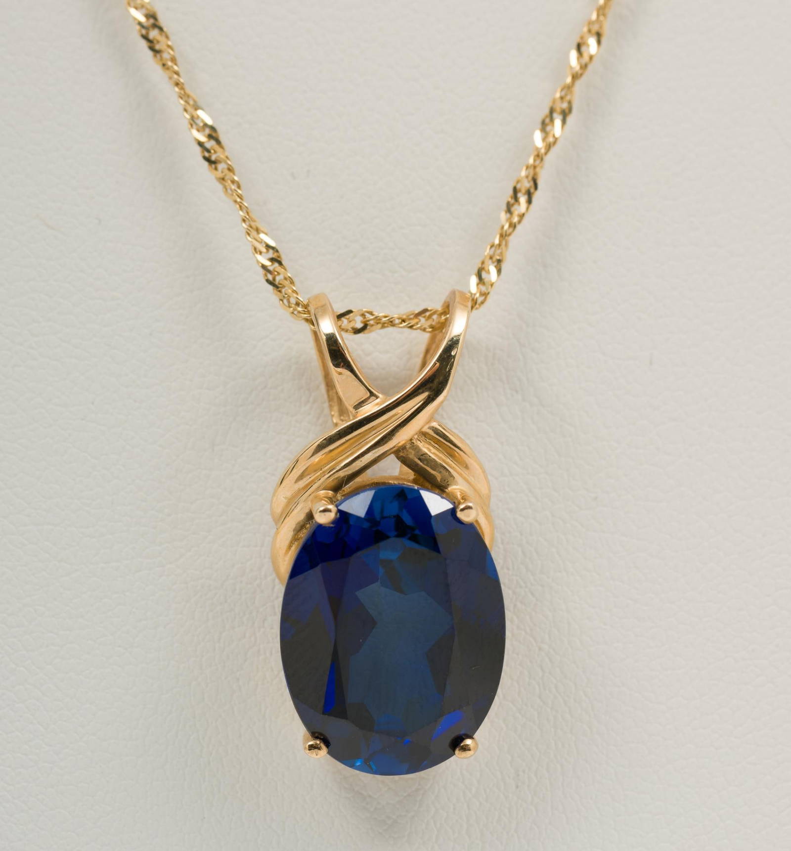 14k Gold 10.3 Ct Blue Sapphire Pendant Necklace Auction