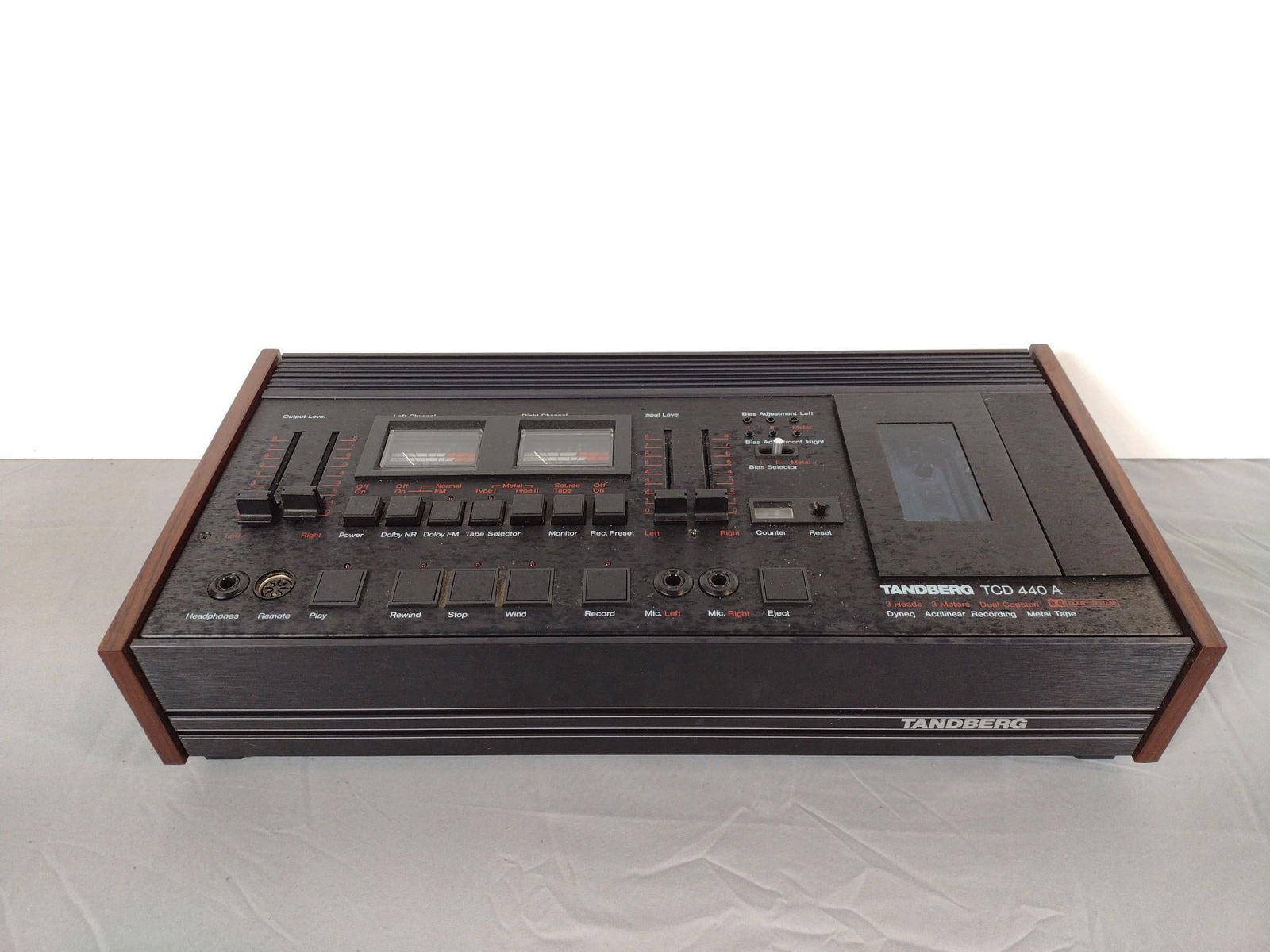 Tandberg Tcd 440a Auction