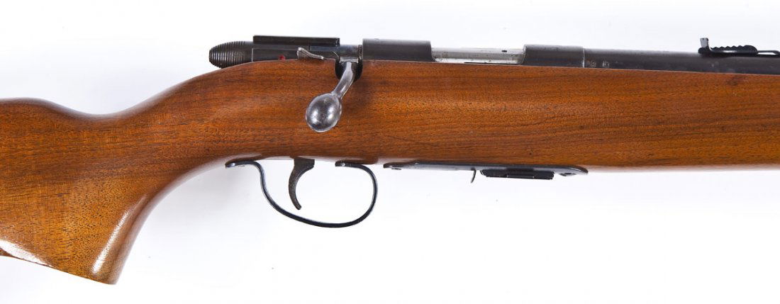 109: Remington Model 511 Scoremaster Rifle - .22 LR