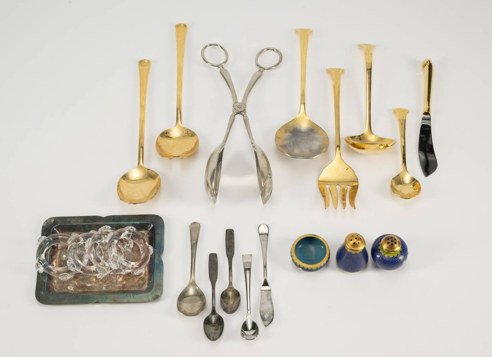 21 Pcs Misc. Kitchenware Auction