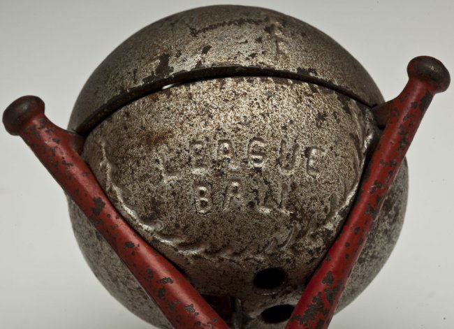 150: 1914 Hubley Cast Iron Baseball on 3 Bats Bank : Lot 150
