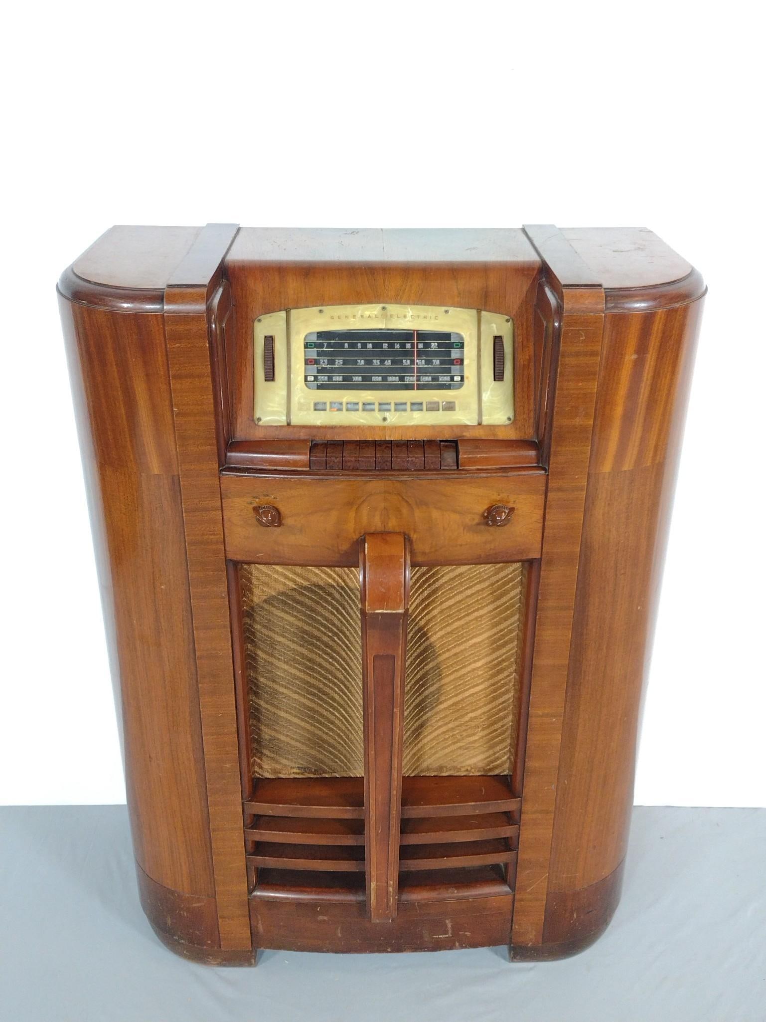 General Electric Floor Model Radio Auction