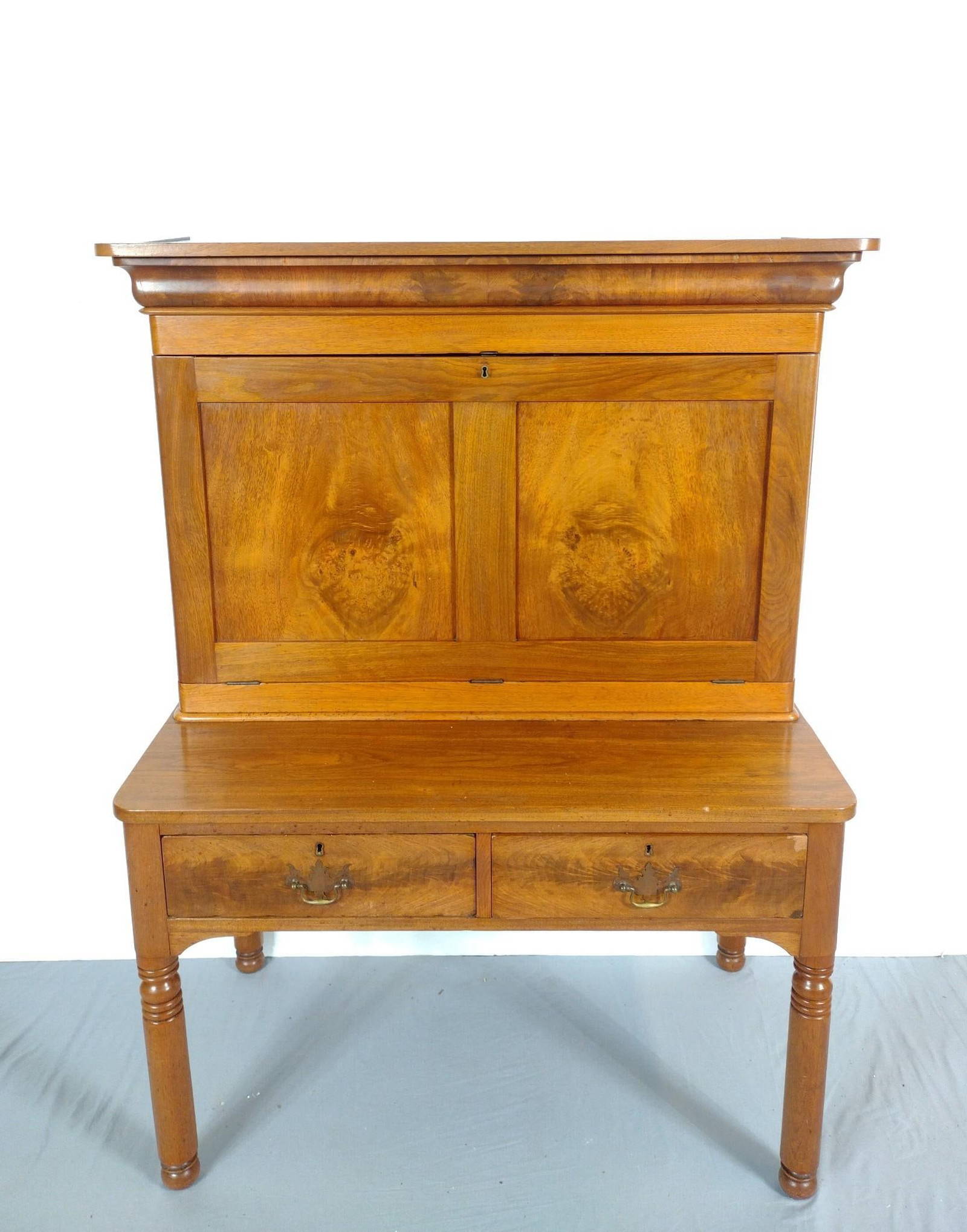 Antique Postmasters Desk Auction