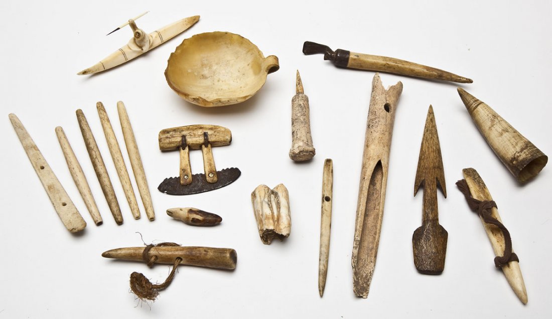 18 Bone & Ivory Items incl Prehistoric & Eskimo