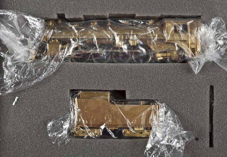 Samhongsa/vh Scale Cpr #2900 Brass Loco & Tender