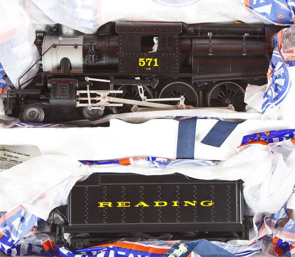 Lionel Reading Camelback Locomotive & Tender