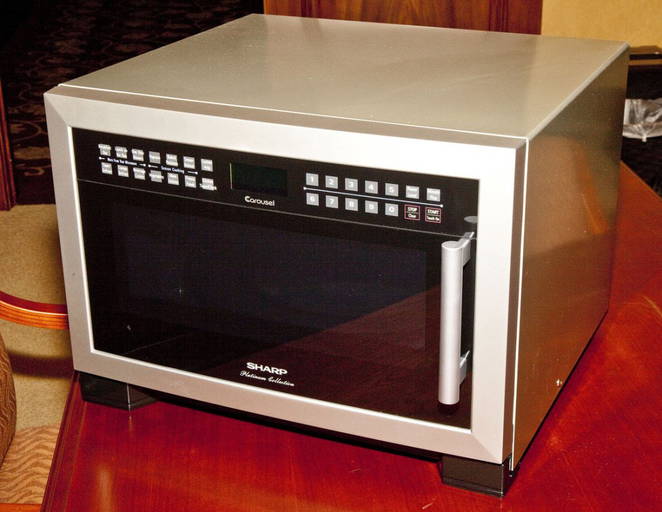 Sharp Platinum R 630d Microwave