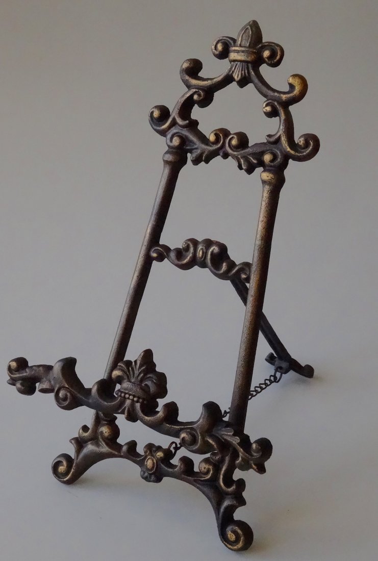 Cast Iron Easel Store Frame Display