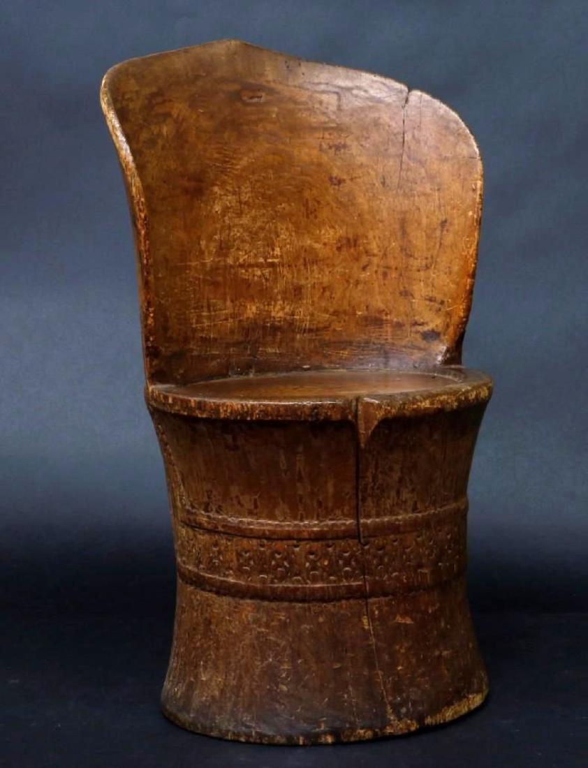 AMERICAN RUSTIC CARVED TREE TRUNK CHAIR