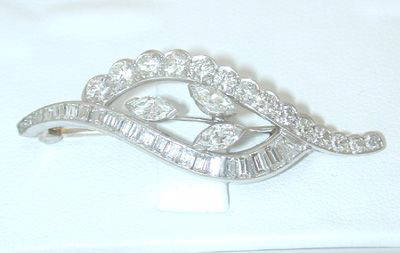 Vca Platinum Diamonds Pin