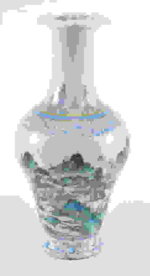 Porcelain Vase. China. Republican Period Ca. 1930. Foliated Edge ...