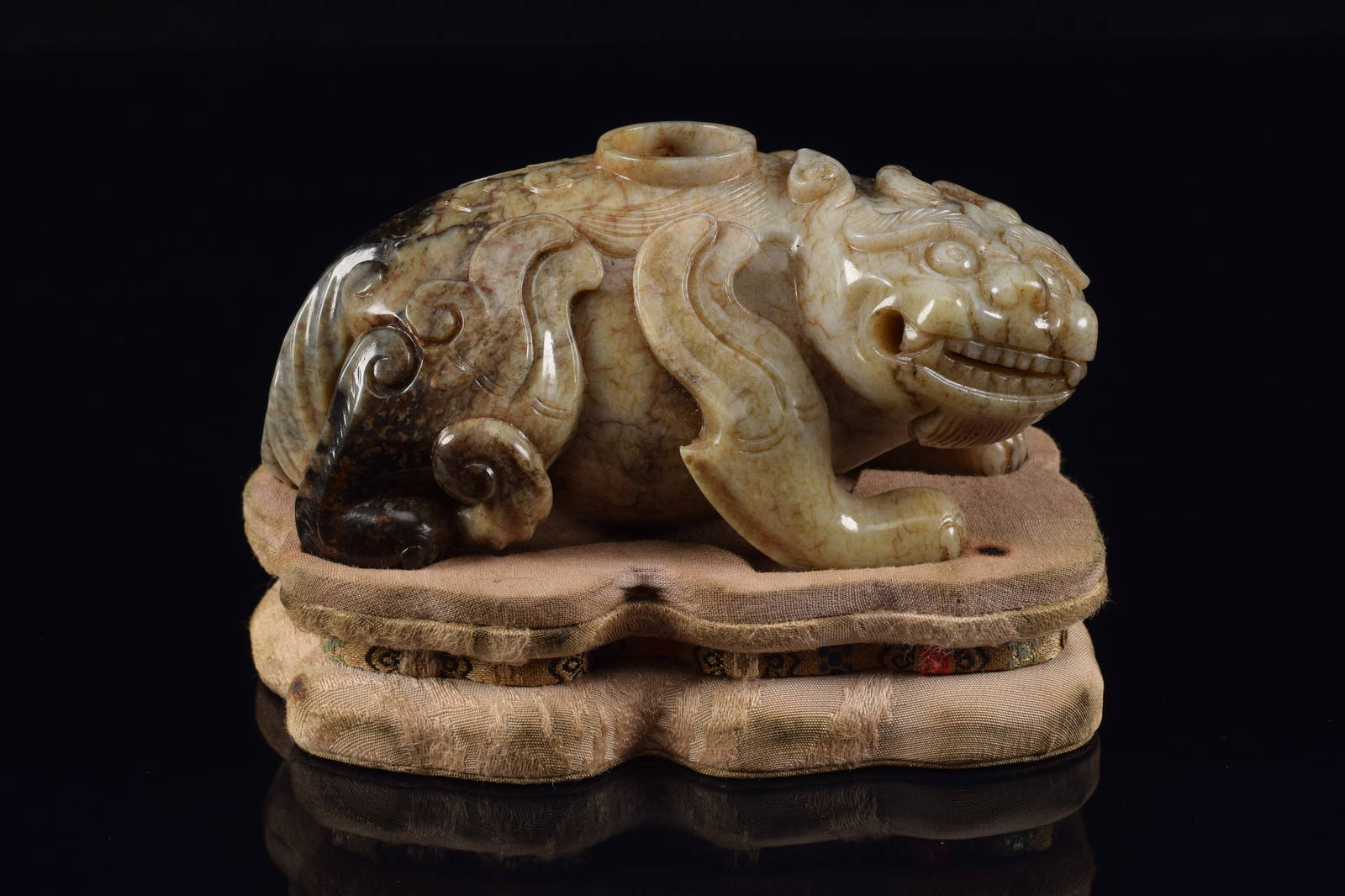 Jade Water Pot. China. Probably Sung Period (960-1279). "chicken Bone ...