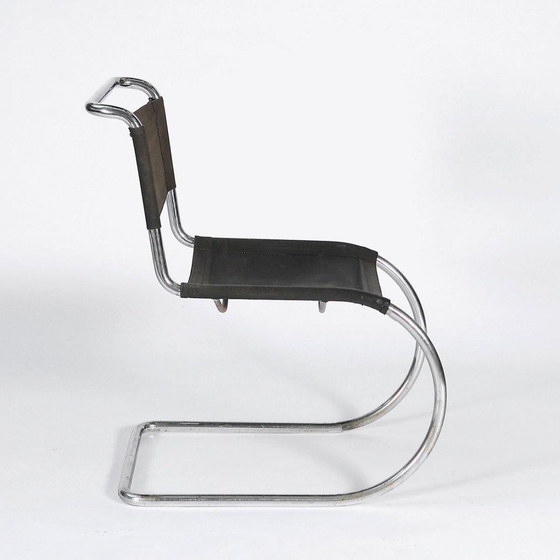 L. Mies van der Rohe. 'Weissenhof MR 10 / MR 533' chair