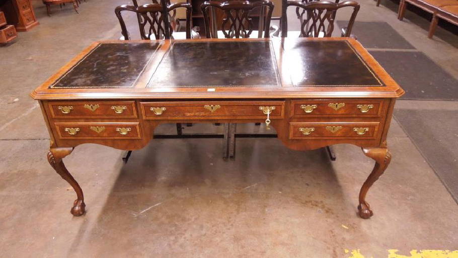 Henredon Mahogany Executive Desk