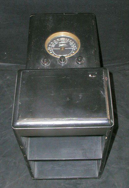 2148: 1938 Zenith Chairside Radio