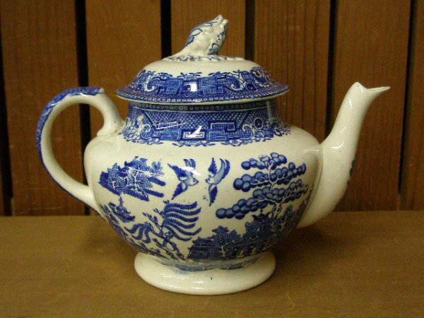 Adams & Sons Blue Willow Teapot