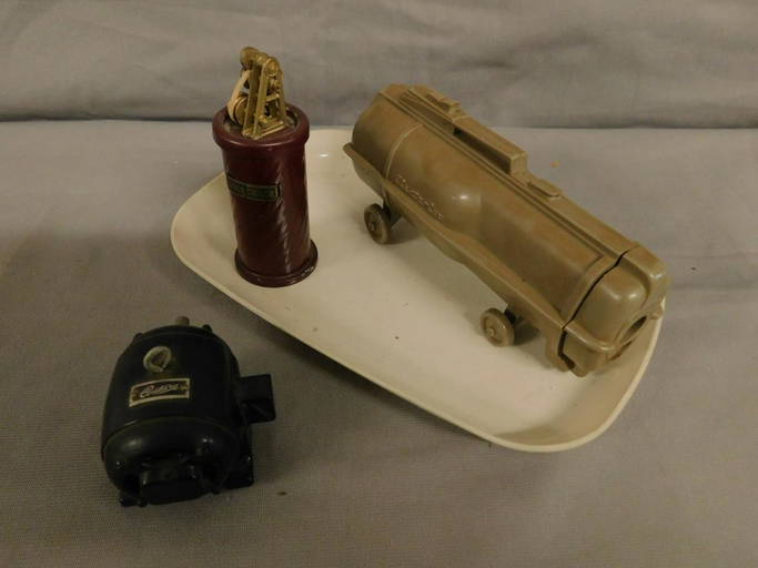 Vintage Miniature Collectibles