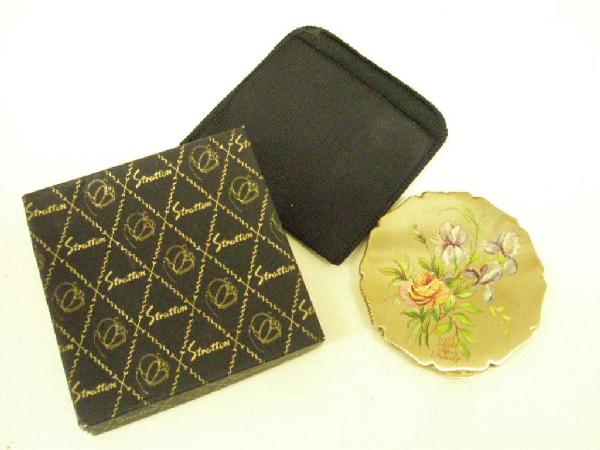 1940's Stratton Compact