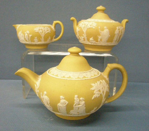 2504: Antique Wedgwood Tea Set