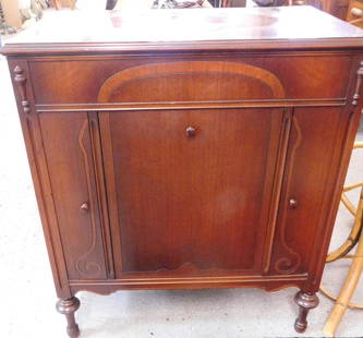 Antique & Vintage Phonographs & Gramophones for Sale