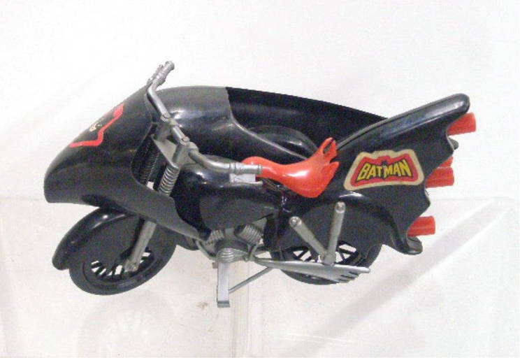 1974 Mego Batman Batcycle