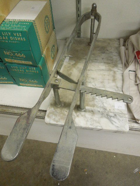 Marble Base Meat Clamp