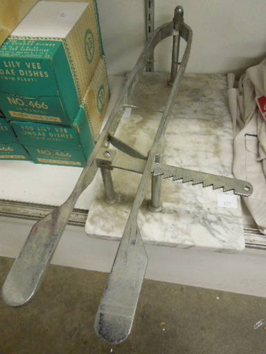 Marble Base Meat Clamp