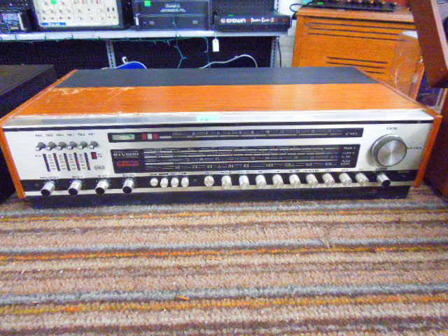 Grundig Rtv 600 Solid State Am/fm/sw Receiver