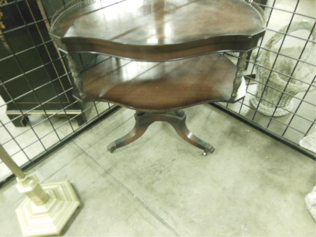 Duncan Phyfe Style End Table