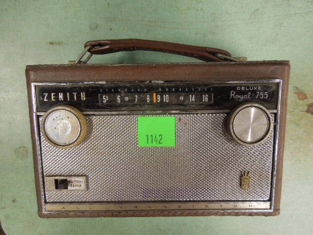 Zenith Deluxe Royal 775 Am Radio