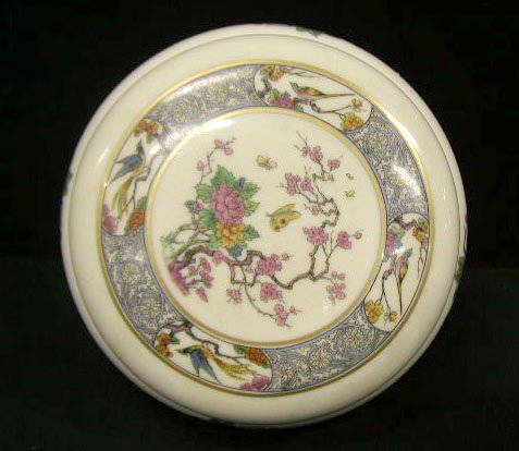 Lenox "ming" Pattern Dresser Box