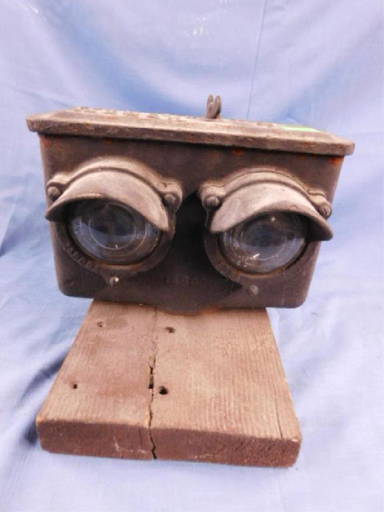 Vintage Cast Iron Rr Signal Light