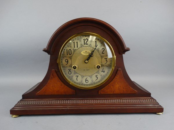 DEA Mantle Clock