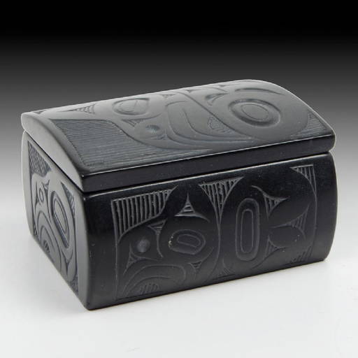 Pat Dixon (haida, 1938 2015) Carved Argillite Lidded