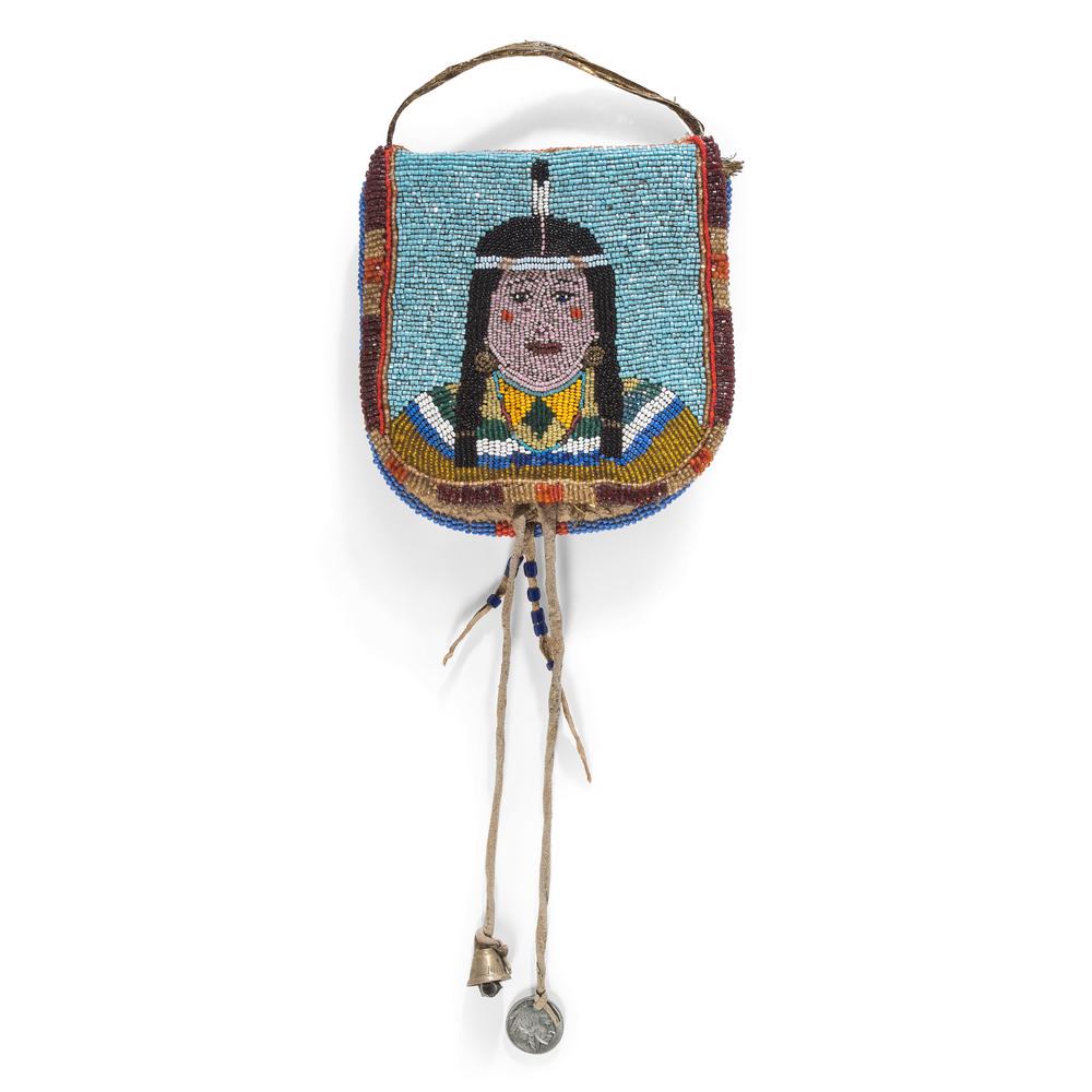 Plateau Figural Beaded Hide Belt Pouch - Apr 10, 2020 | Cowan's ...