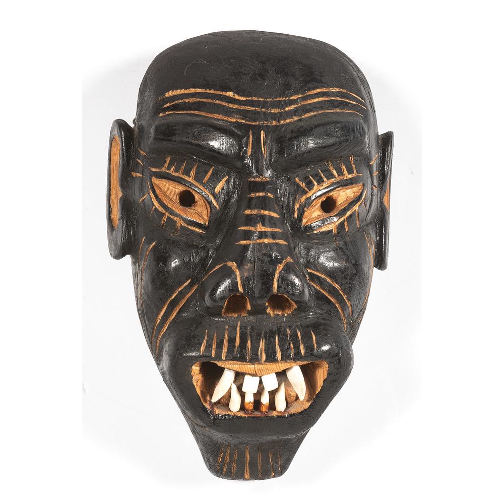 Greenlandic Inuit Carved Mask - Jun 09, 2020 | Cowan's Auctions in OH