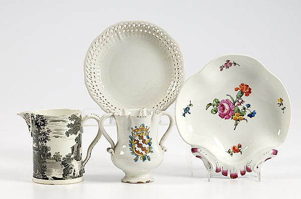 349: Royal Vienna Shell Form Dish, Plus