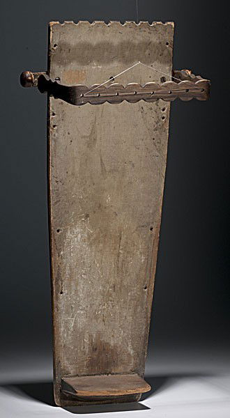 288: Mohawk Carved Cradleboard