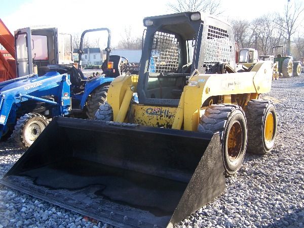 379: Nice Gehl 7600 Skid Steer w/ 1000hrs "2 Speed"!