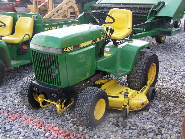 Nice John Deere 420 Lawn And Garden Tractor!!