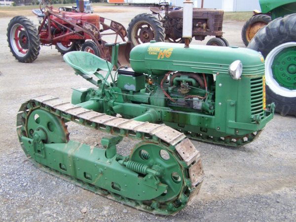 189: Oliver OC3 Antique Crawler Tractor